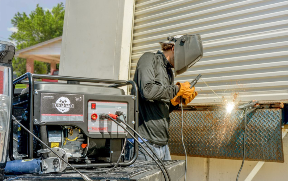 Unboxing A Tomahawk TWG120A Welder Generator
