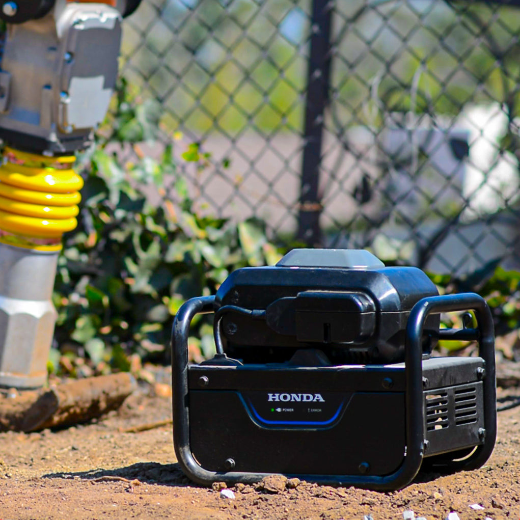 2.4 HP Battery Powered Vibratory Rammer Tamper Compactor with Honda GX ...
